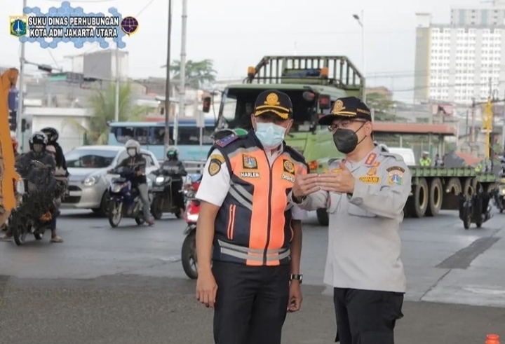 Sudin Perhubungan Jakarta Utara Lakukan Pengaturan Lalu Lintas Di Enam ... Sudin Perhubungan Jakarta Utara Lakukan Pengaturan Lalu Lintas Di Enam ...